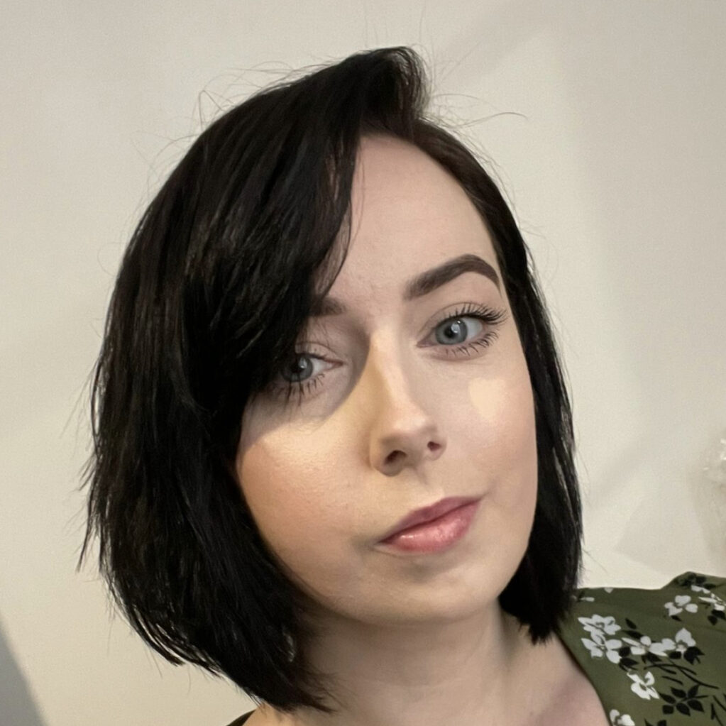 DIGITAL MARKETING APPRENTICE HANNAH ACHIEVES DISTINCTION AND LOOKS TO ...